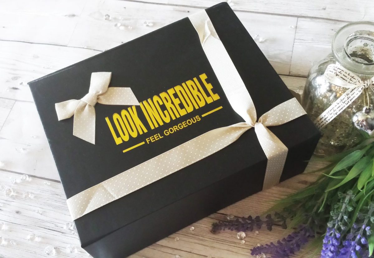 August 2016 Look Incredible - What's In The Box? - Boxnip