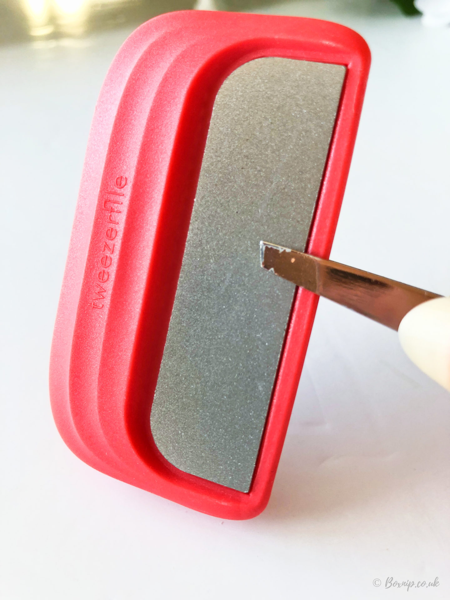 Tweezerfile, Giving A New Lease of Life to Your Old Tweezers - Boxnip